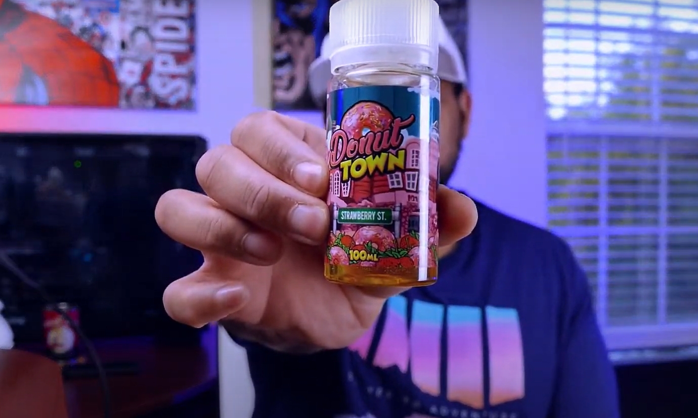 Top 5 Best Strawberry Vape Juices [2022 Review] - VapeProfy